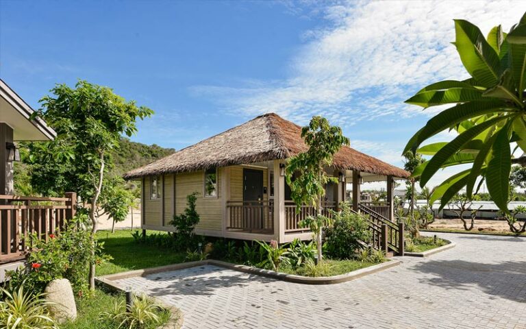 Bungalow là gì? Đặc điểm và TOP mẫu nhà Bungalow đẹp độc đáo